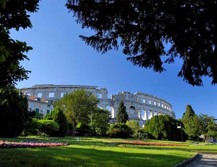 Podaca - Kroatien Reiseführer - von Kroati.de √