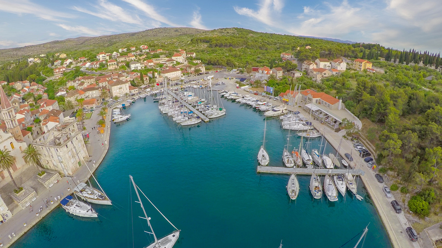 ACI Marina Milna - Kroatien Marinaführer - Kroati.de √