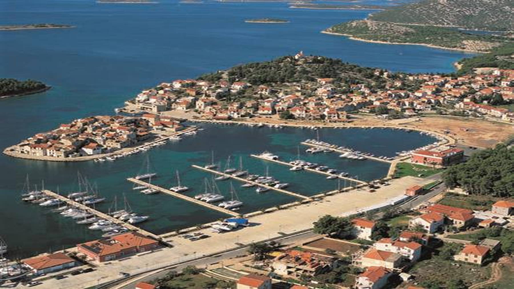 Marina Tribunj - Kroatien Marinaführer √ Marina Tribunj - Kroatien Marinaführer √