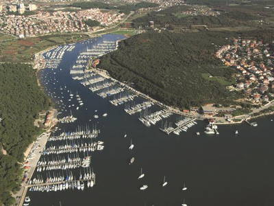 Marina Pula - Kroatien Marinaführer - Kroati.de √