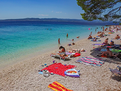 Die schönsten Strände in und um Brela - von Kroati.de √