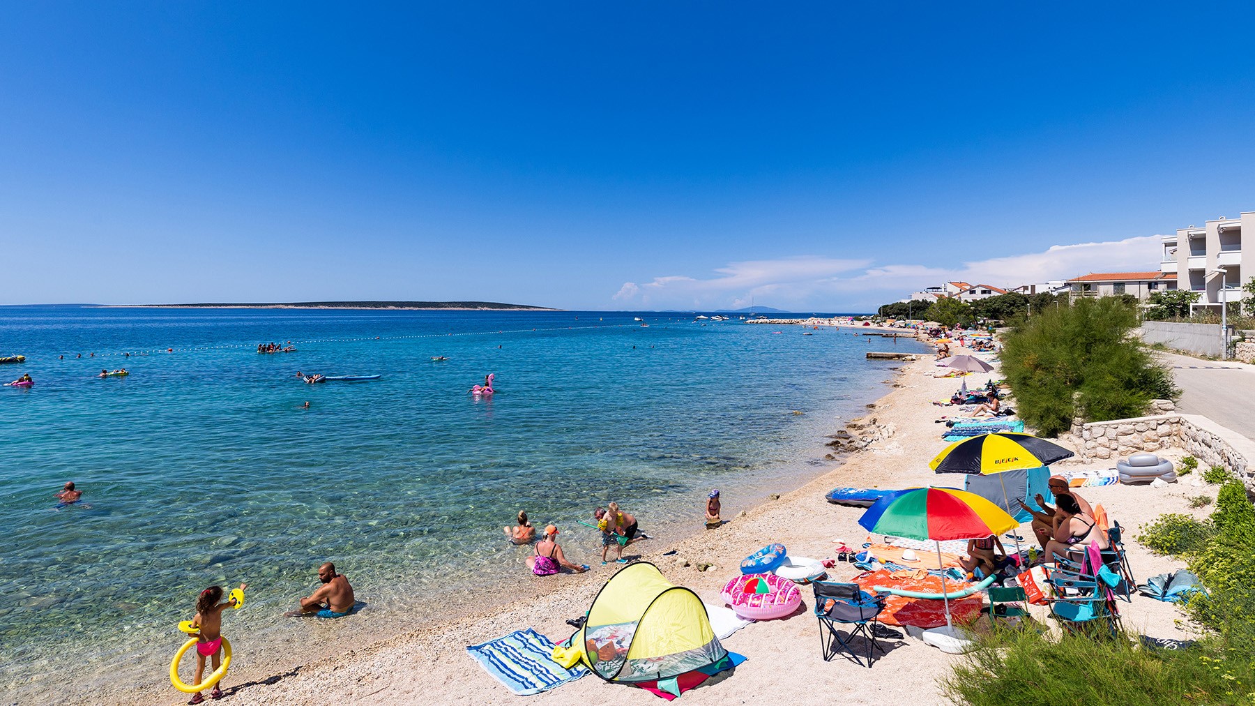 Strand Mandre auf der Insel Pag - Strandführer von Kroati.de √