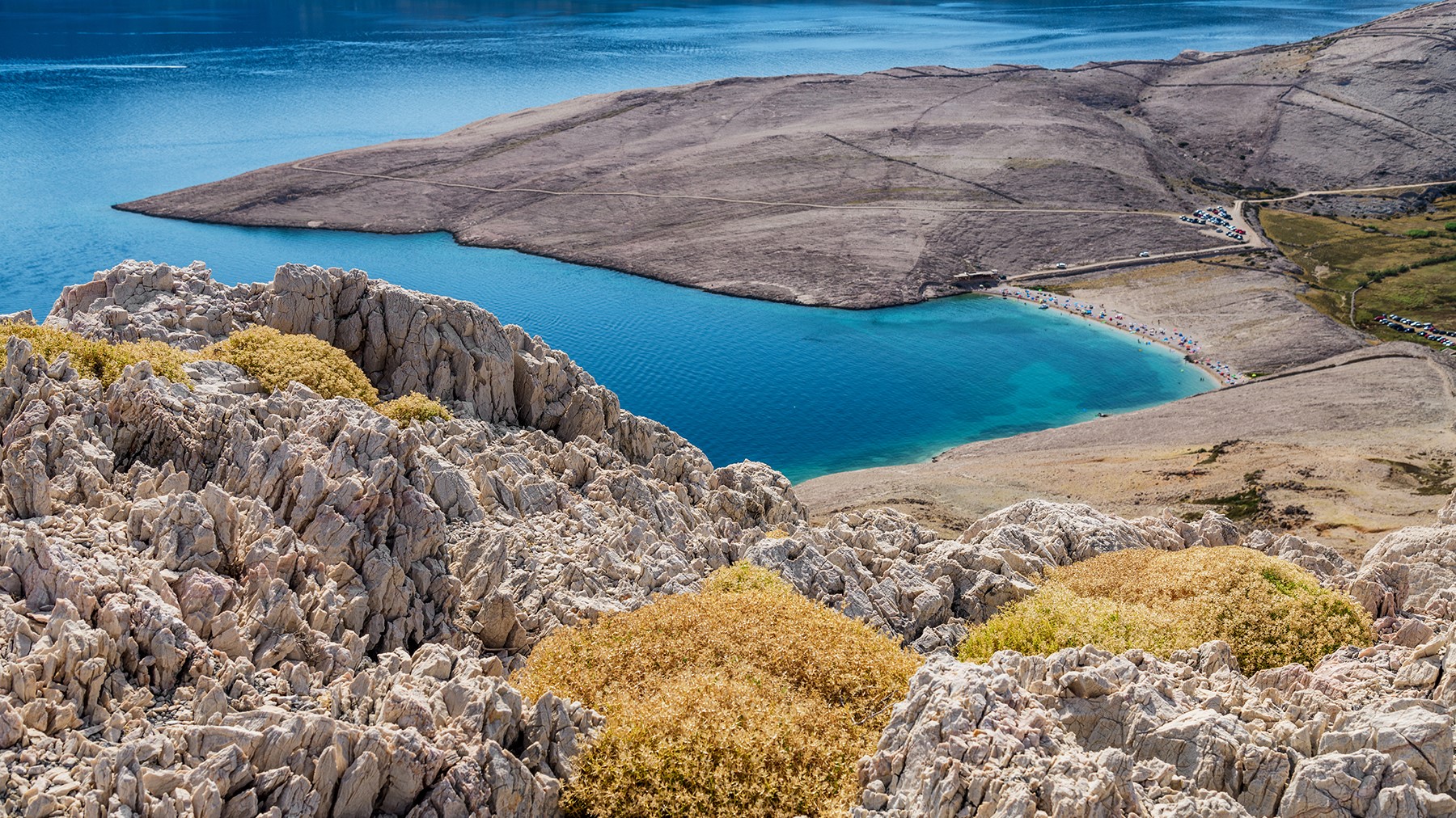 Strand Rucica bei Metajna auf der Insel Pag - von Kroati.de √