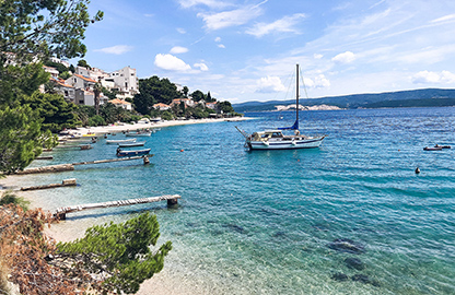 Die Top Strände an der Omis Riviera in Kroatien √