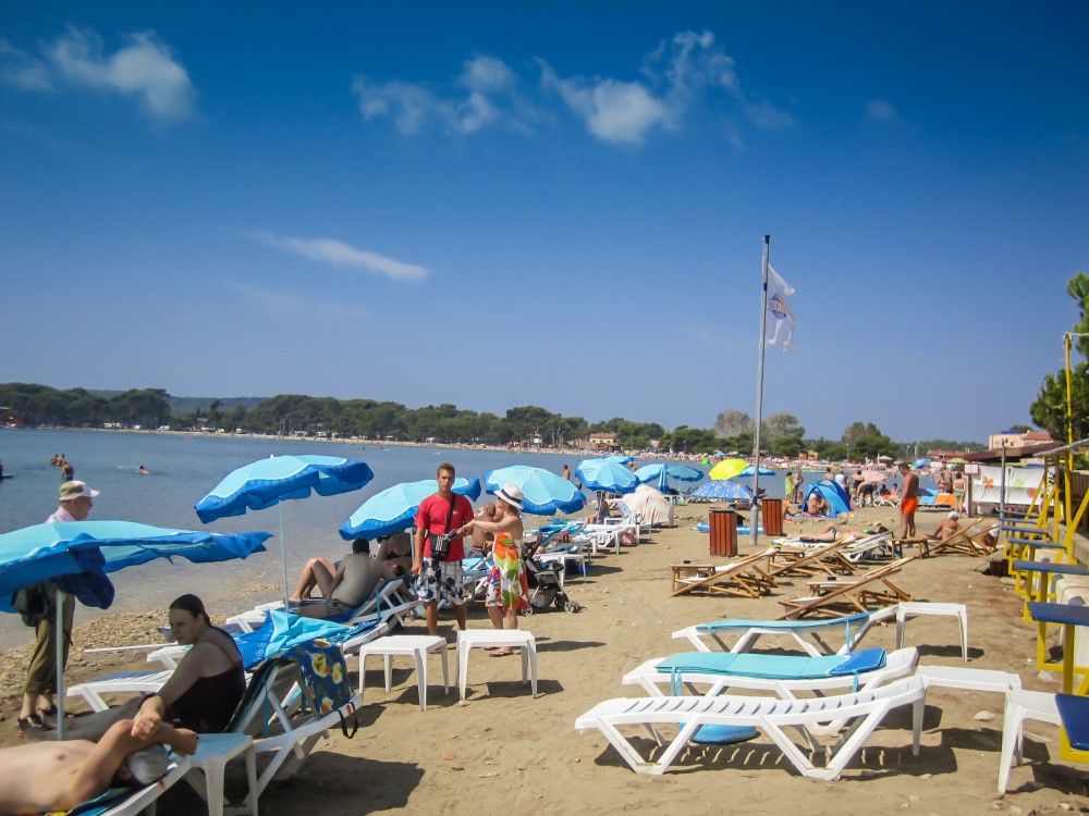 Strand Bijeca in Medulin | Kroatien Strände √