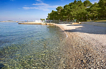 Die schönsten Strände in und um Porec - Kroati.de √
