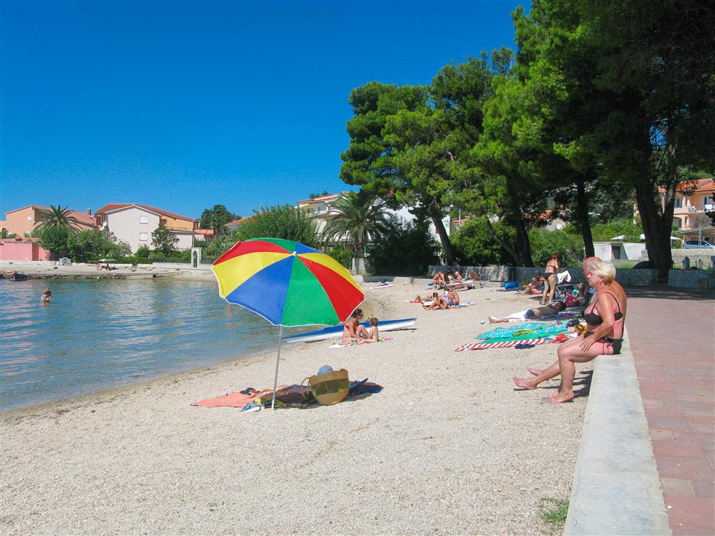 Strand Matici in Banjol - Insel Rab | Kroatien Strände √