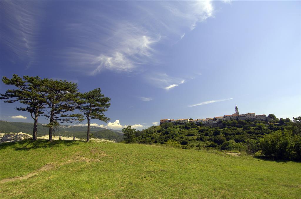 Buzet - Kroatien Reiseführer √ - Kroati.de