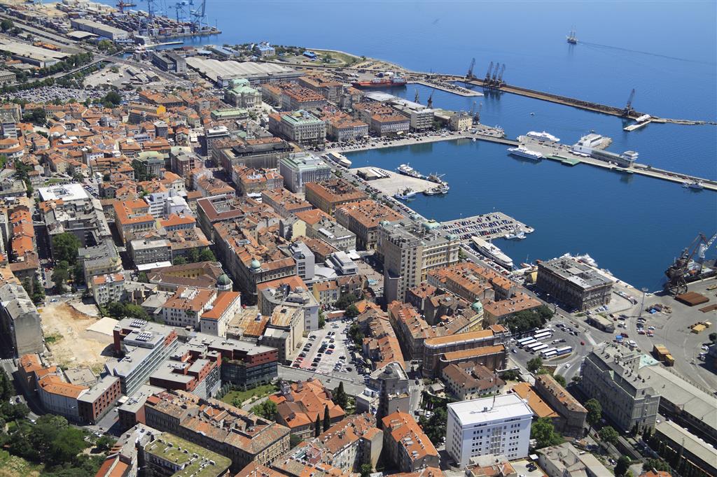 Rijeka - Kroatien Reiseführer √ - Kroati.de