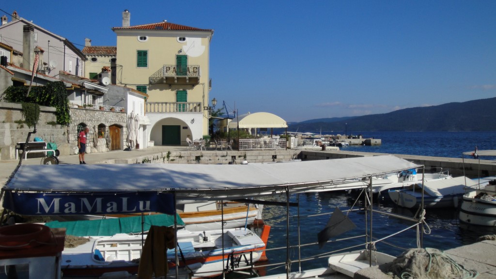 Valun - Kroatien Reiseführer √ - Kroati.de