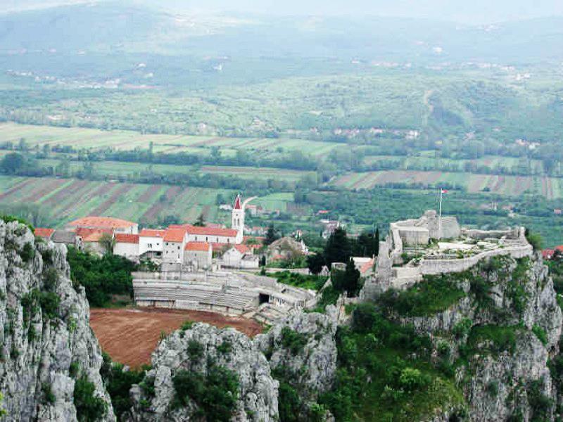 Imotski Reiseführer √ - Kroati Reisen GmbH & Co KG