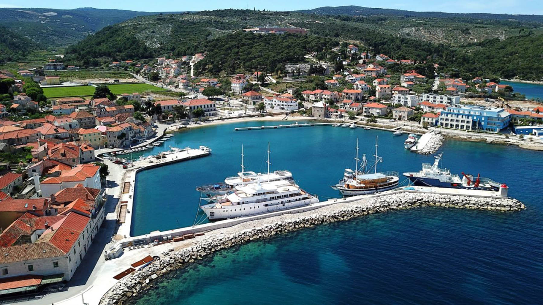 Postira - Reiseführer Kroatien - von Kroati.de √