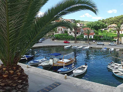 Splitska - Kroatien Reiseführer - von Kroati.de √