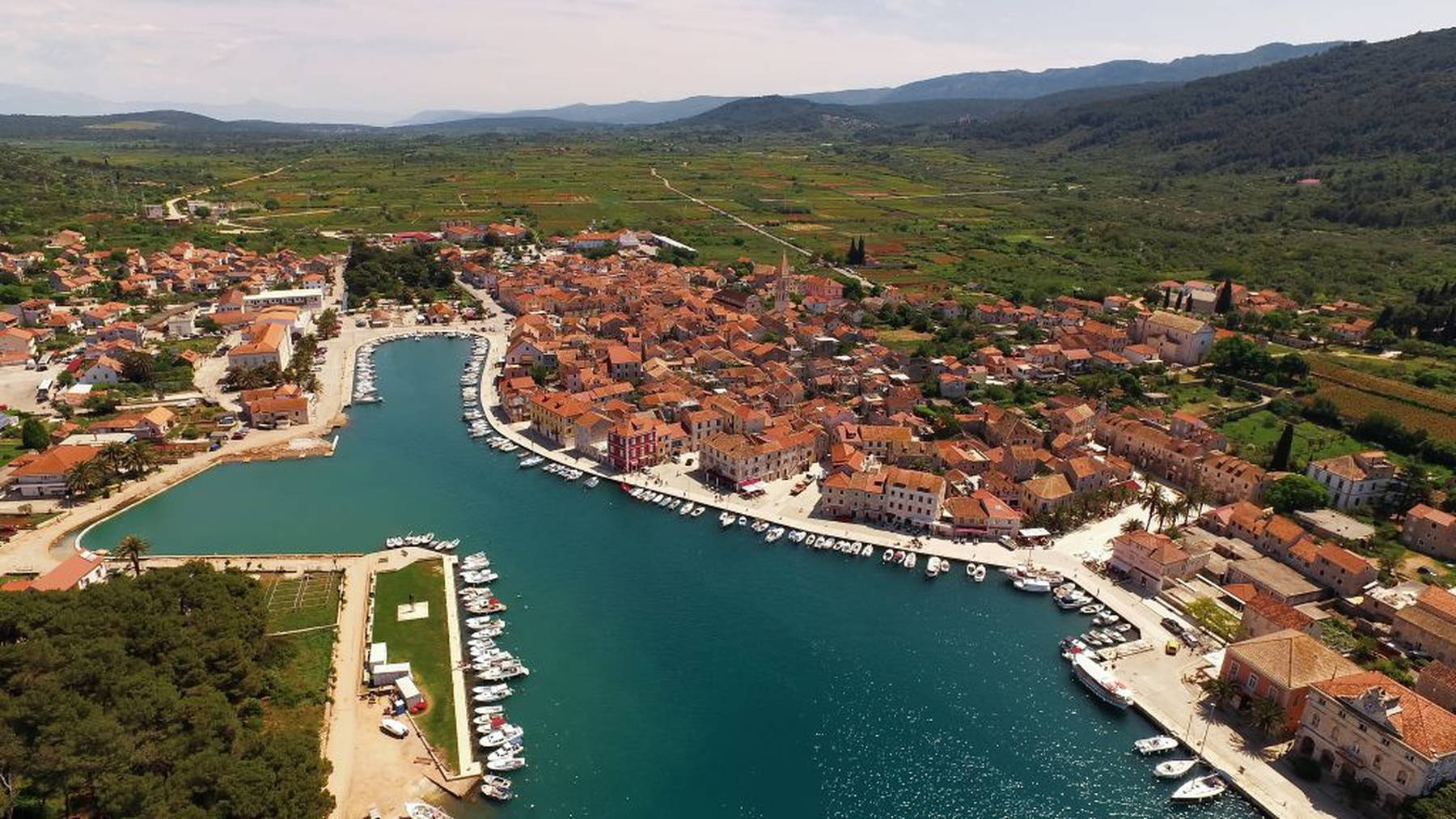 Stari Grad (Insel Hvar) - Kroatien Reiseführer - von Kroati.de √