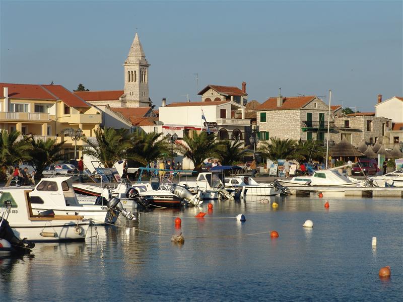 Pakostane | Kroatien Reiseführer √ - Kroati.de